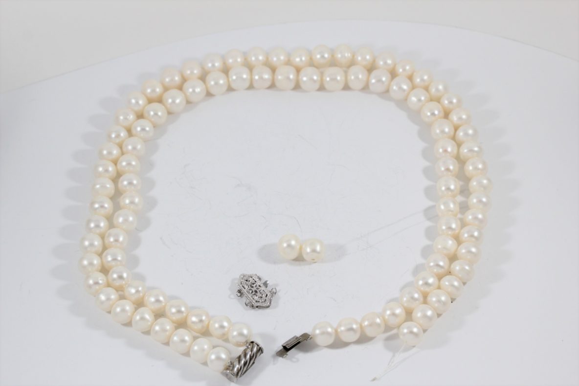Pearl Restringing: The Process
