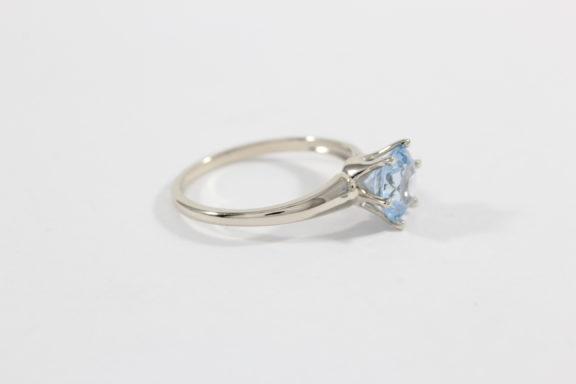 What Are the Types of Jewelry Finishes and Techniques?