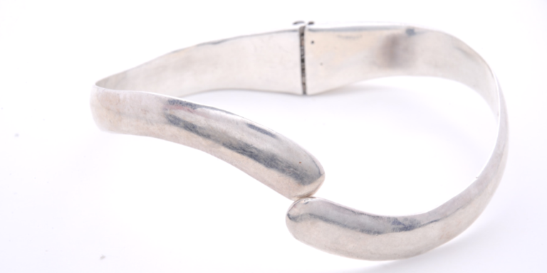 A Quick Guide To Bangle Repair | Fixing Broken Solid Gold Bangle