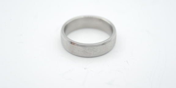 Repairing Ring Prongs: Prong Retipping vs. Prong Rebuilding