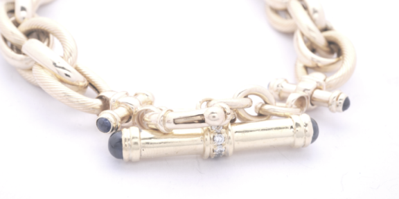 5 Popular Jewelry Clasp Types and How to Repair Them