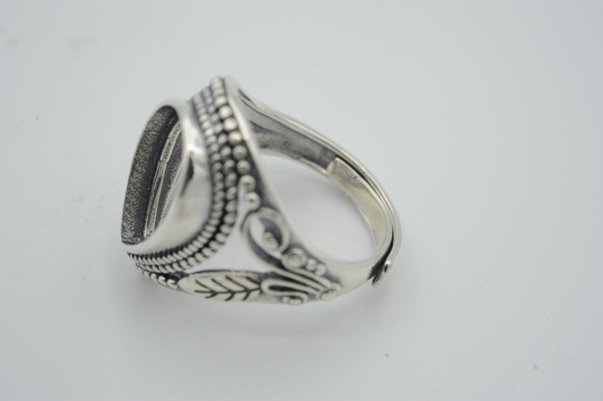 How to Find a Comfortable Ring for Arthritis