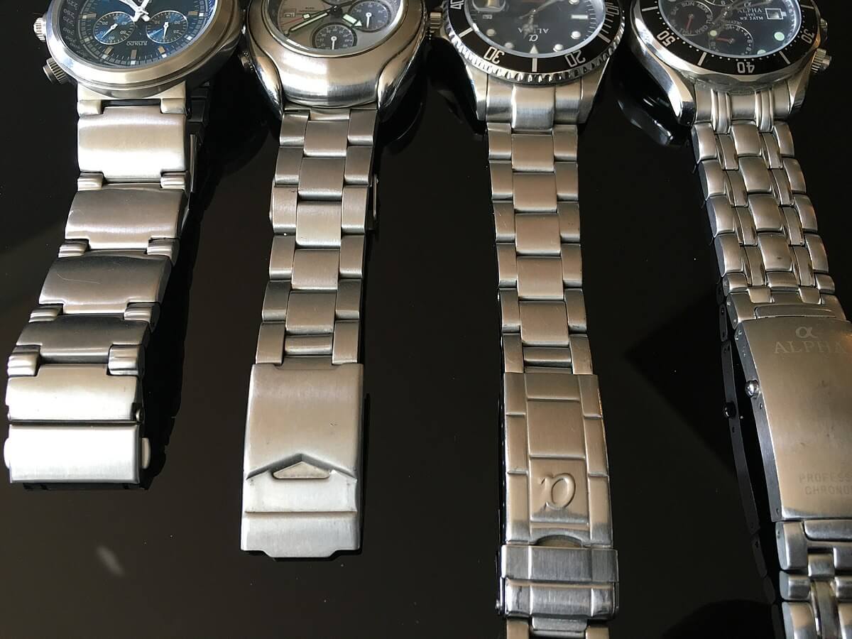 5 Easy DIY Watch Repair Tricks