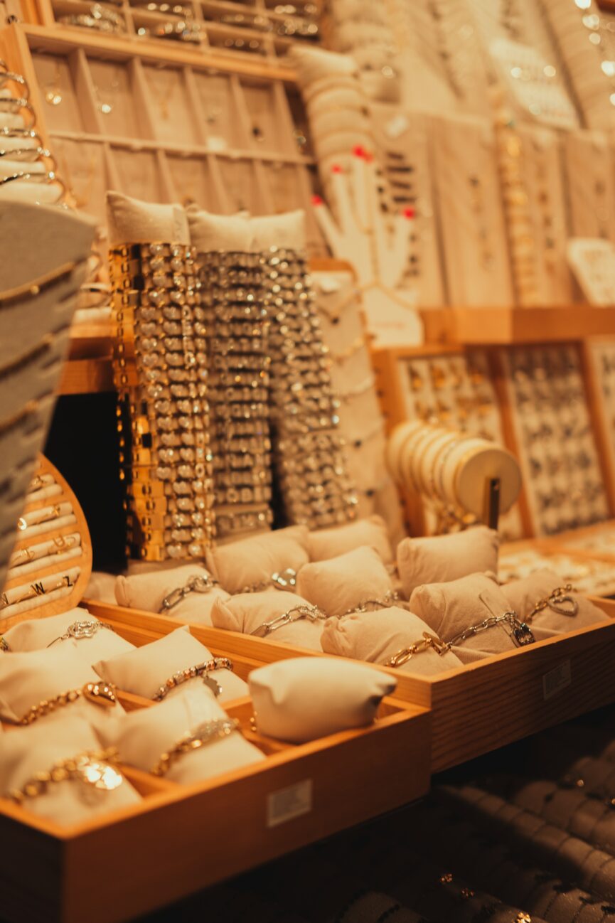 7 Reasons to Support Local Jewelry Designers and Small Businesses