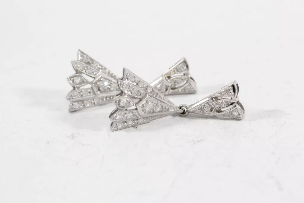 How to Fix Broken Earrings