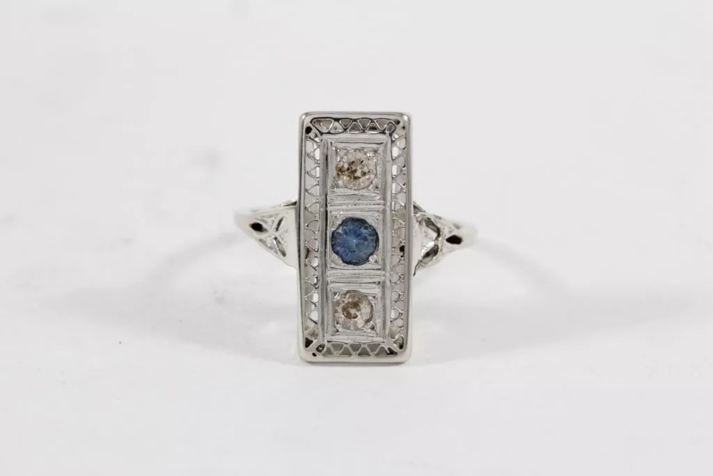 E-Coating Jewelry: What Is It and Why You Should Do It