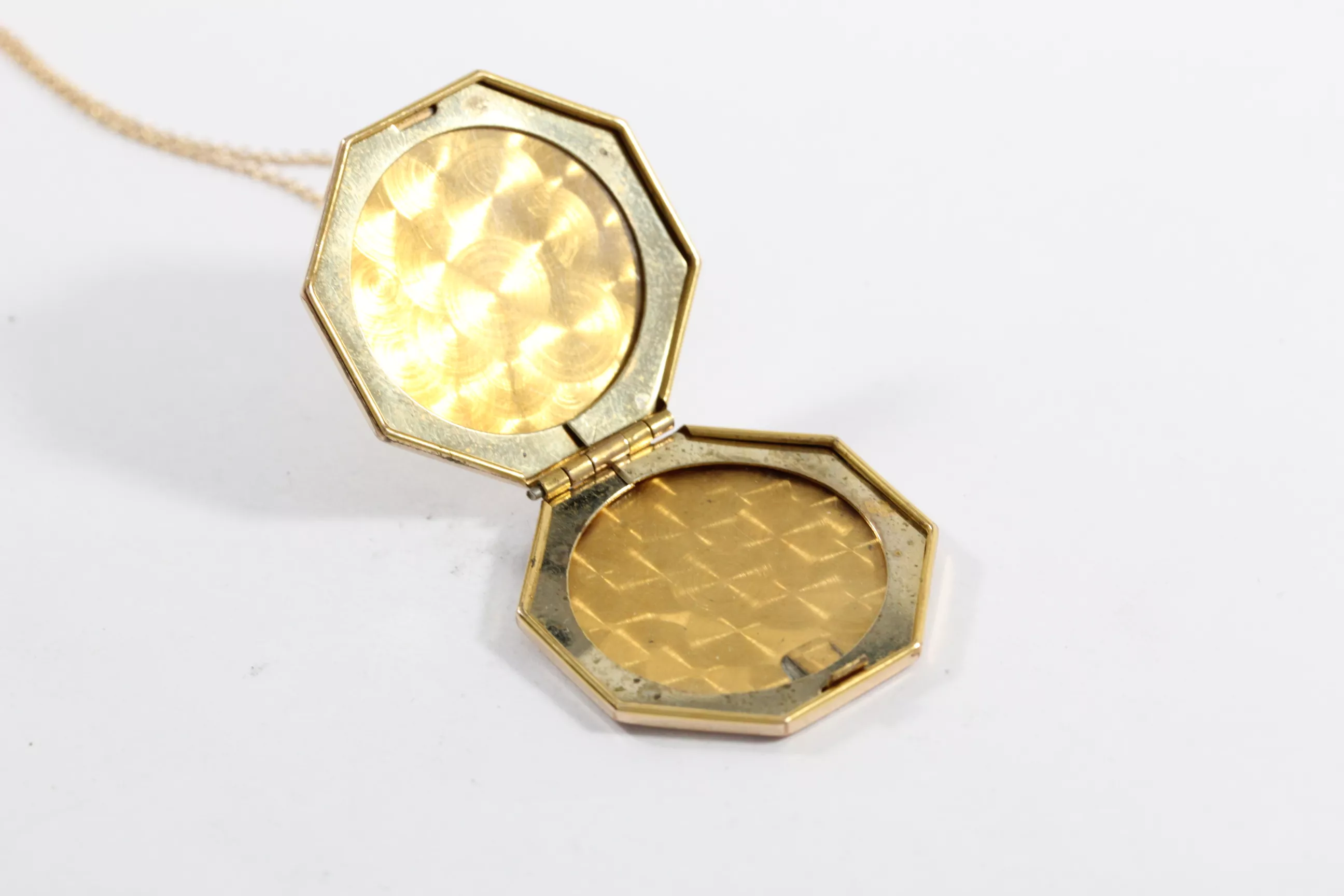 Everything You Need To Know About Locket Repair